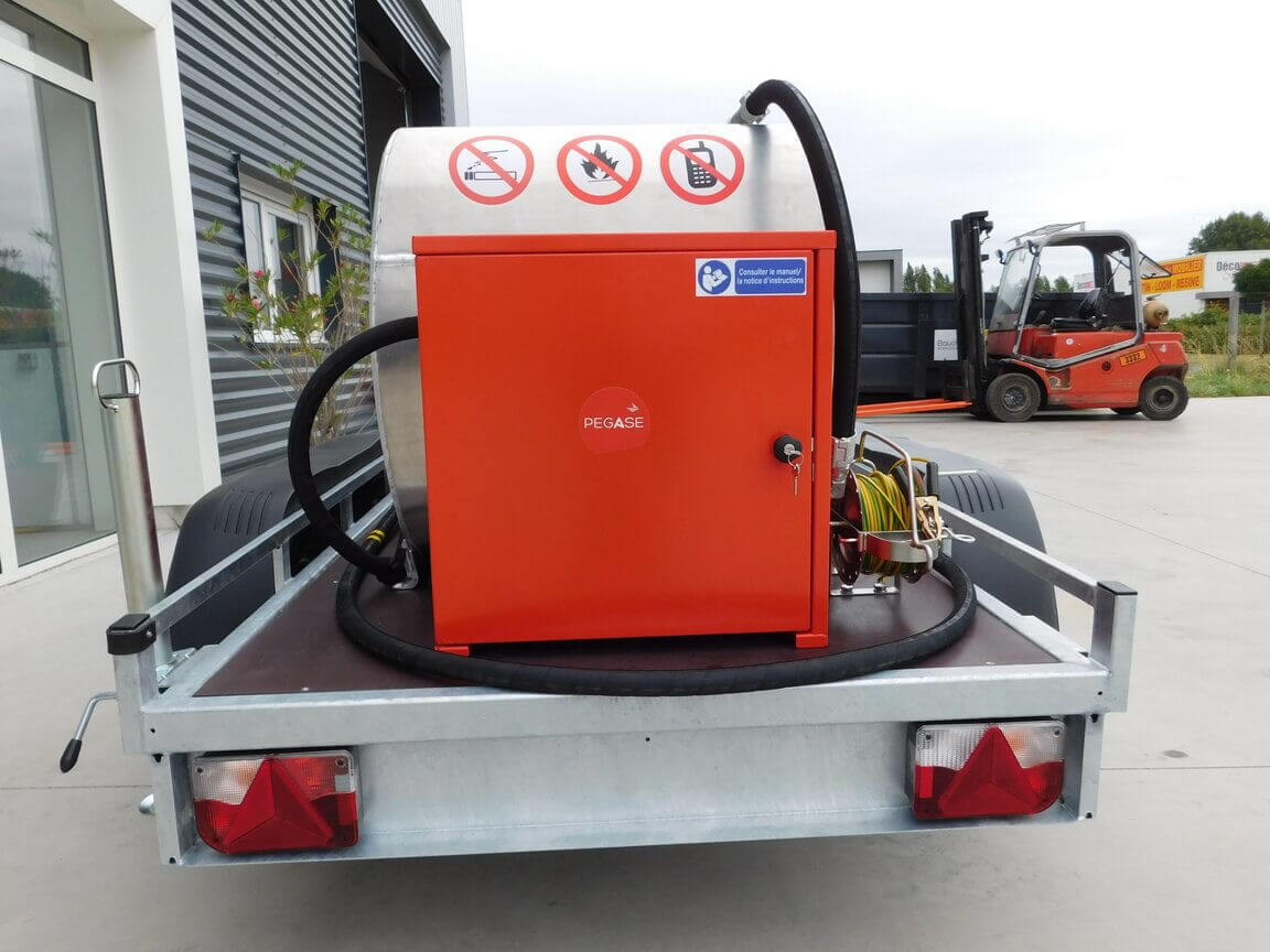 Remorque citerne kérosène JET-A1 spéciale aviation (ADR) 900L